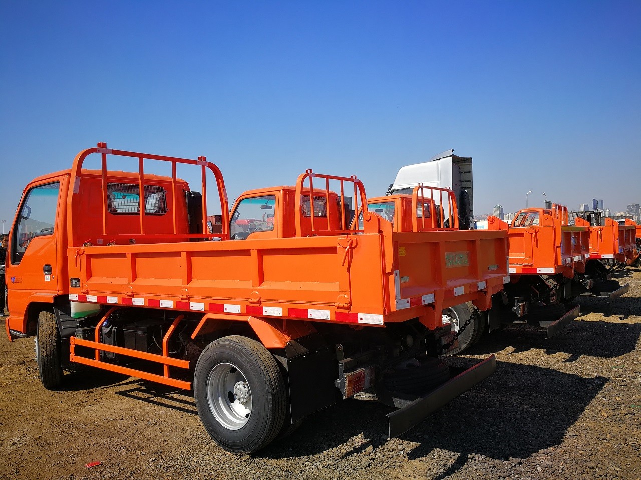 600P 4X2 6 Isuzu 2 2M3 5 120HP